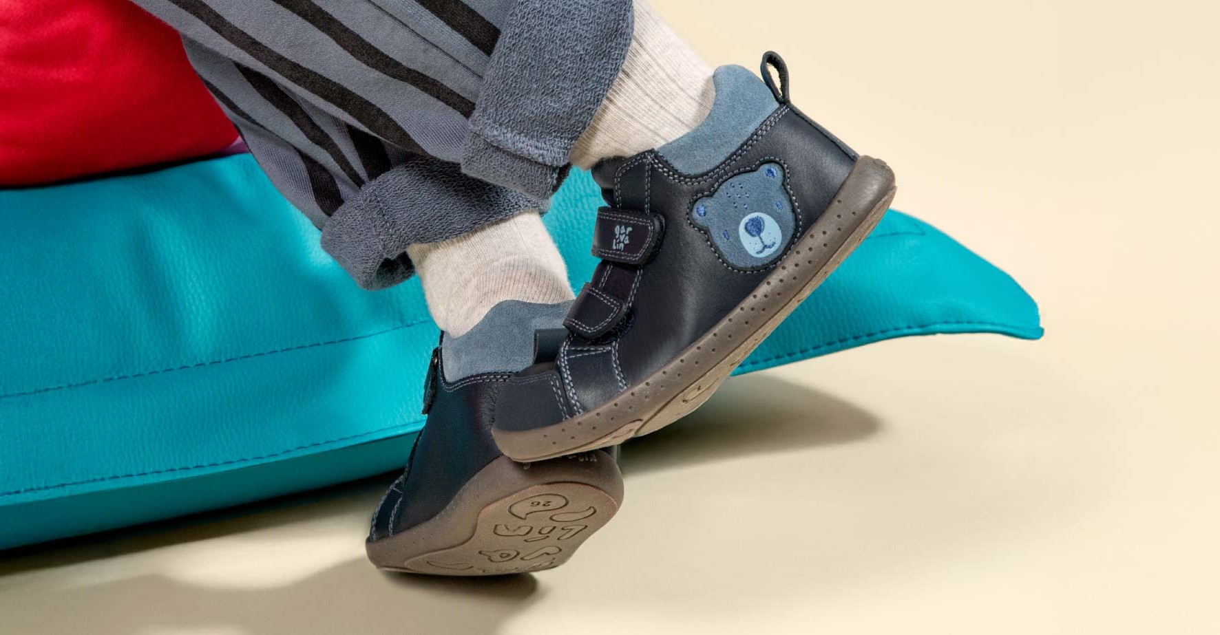 Calzado Barefoot Bebé Niño | Preandantes y Primeros Pasos